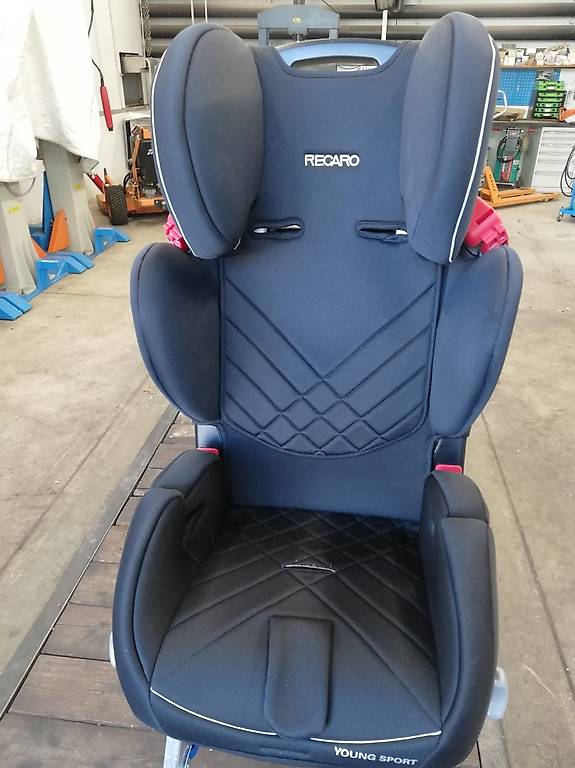 Kindersitz Auto Recaro im Kanton Aargau - tutti.ch