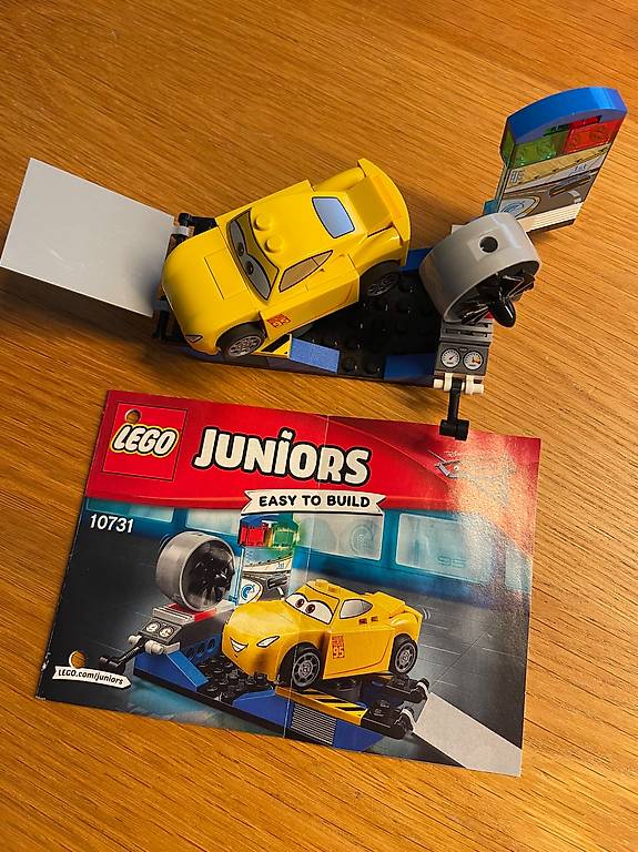 Lego Juniors 10731, Cruz Ramirez Race Simulator im Kanton Zürich - tutti.ch