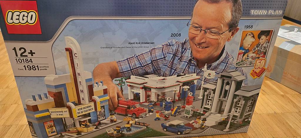 LEGO 10184 Town Plan Neu 50 years Set , Versiegelt, Leichte im Kanton ...