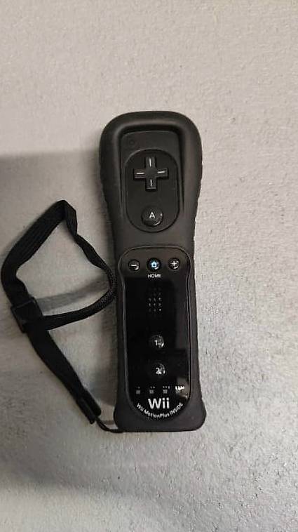 Original Nintendo Wii Remote Plus (Schwarz) - Neu & Unbenutz im Kanton ...
