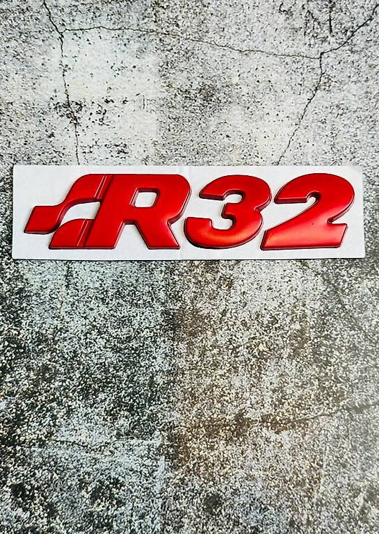 VW R32 Emblem Schriftzug Logo aus Metall NEU in Rotmatt im Kanton ...