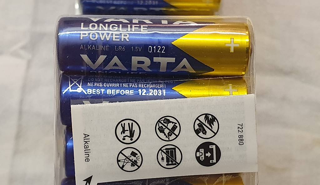 Varta Longlife AA Batterie 1x24er Pack im Kanton Zürich - tutti.ch