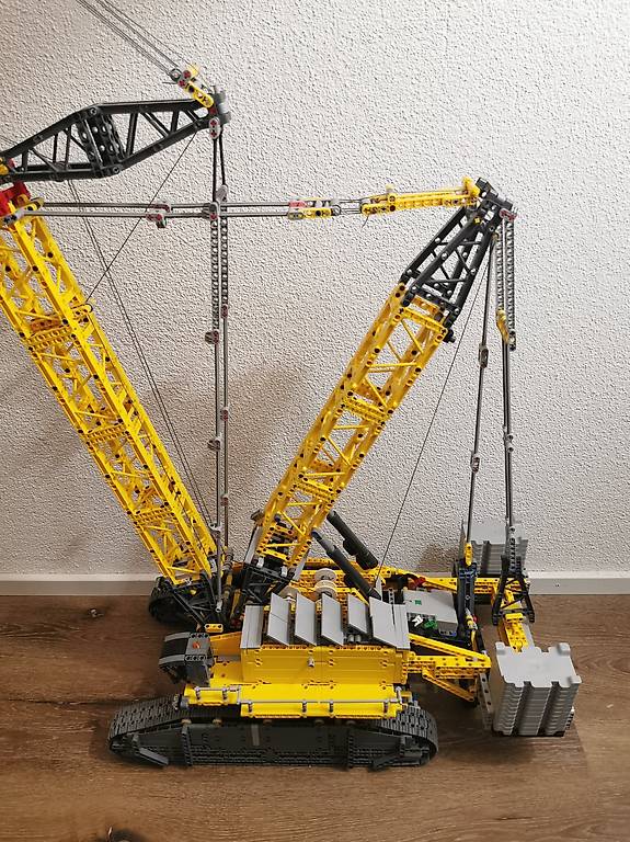 Lego Technic 42146 Liebherr Kran LR13000 im Kanton Thurgau - tutti.ch