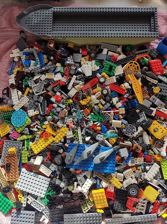 Lego ca. 1,7 Kilo mit Schiff usw im Kanton Zürich - tutti.ch