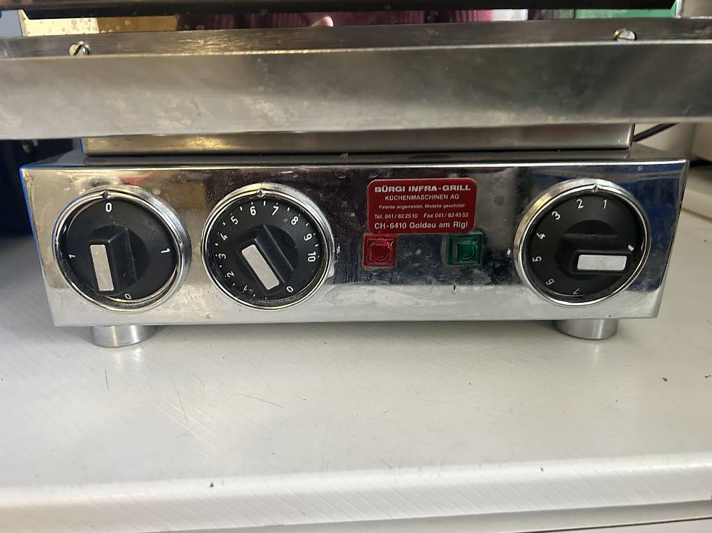 Bürgi-Infra Grill im Kanton Schwyz - tutti.ch