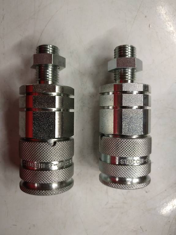 Hydraulikkupplung Stucchi. Italy Neu. Aebi Mähwerk im Kanton Schwyz ...