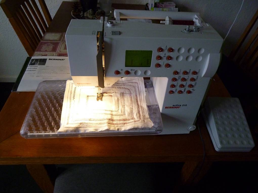 Bernina Activa 210, frisch revidiert, in Topzustand. im Kanton Basel ...