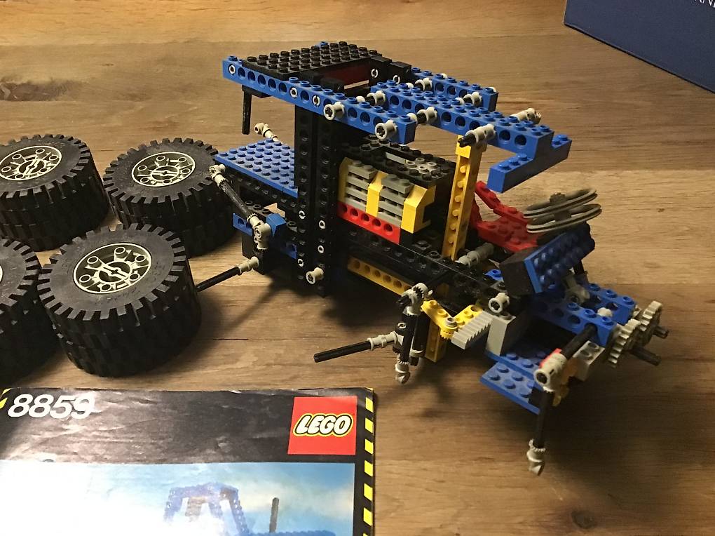 Lego Technic Traktor 8859 mit originaler Bauanleitung im Kanton Zürich ...