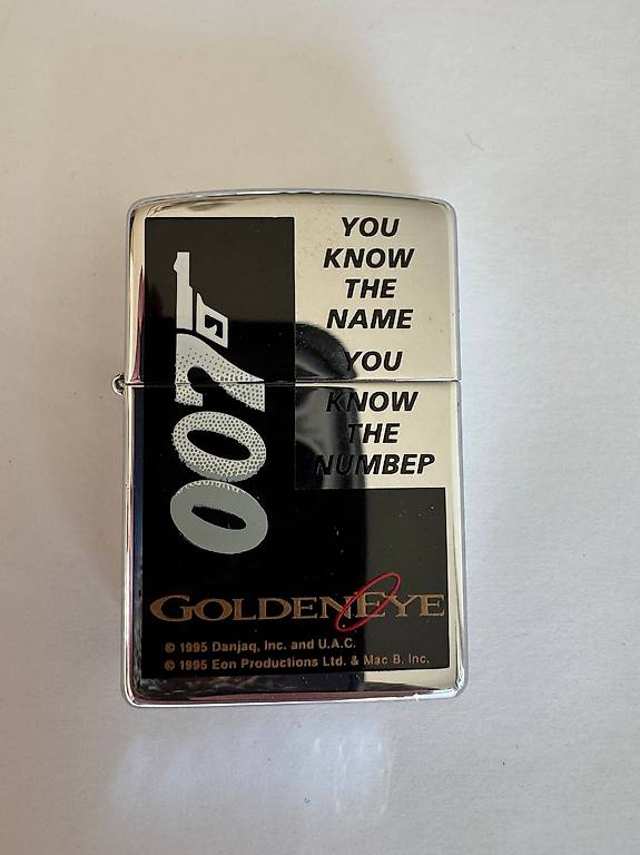 Zippo zum James Bond Film "Goldeneye", ungebraucht im Kanton Bern ...