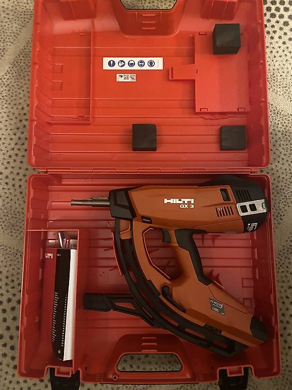 Cloueur à gaz/Gasbetriebenes Hilti GX 3 neuf Canton Vaud - tutti.ch