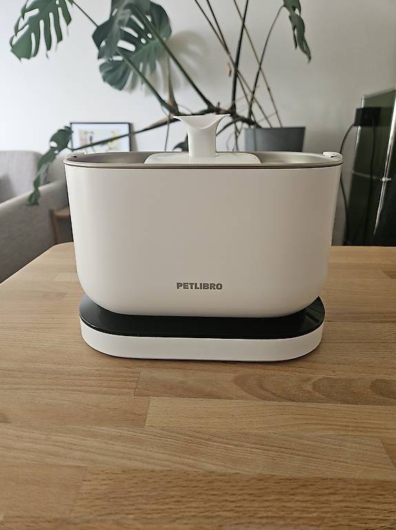 Petlibro Dockstream Water Fountain Trinkbrunnen im Kanton Zürich - tutti.ch