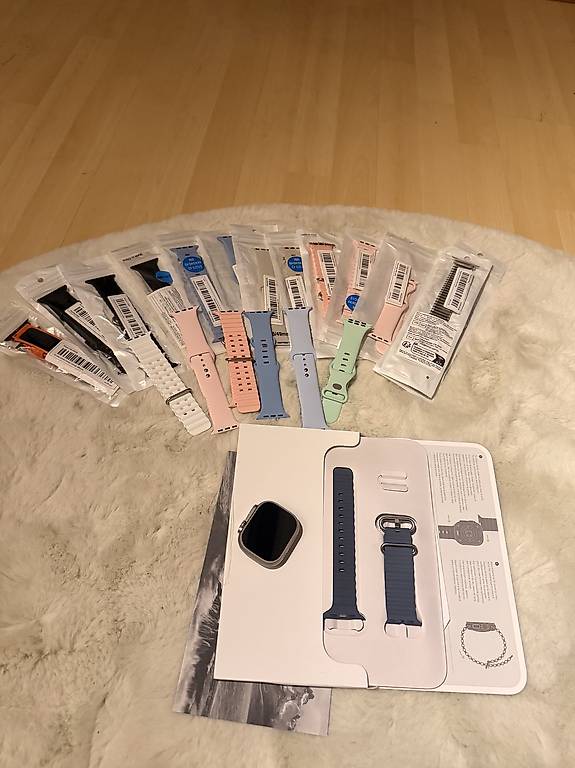 Apple Watch Ultra 3 Natural Titanium Blue Ocean Band im Kanton St ...