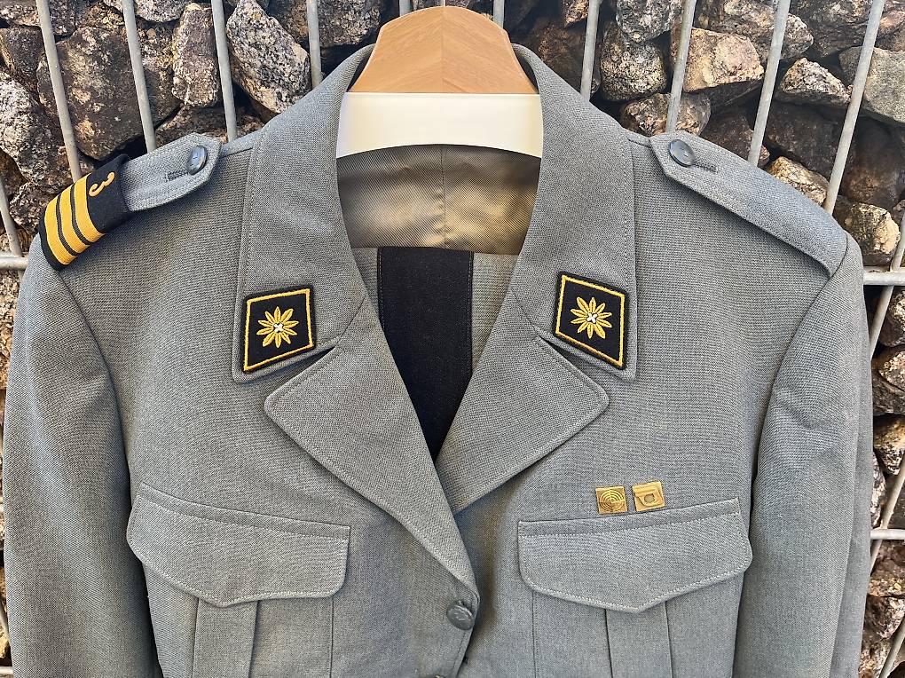 Uniform Ord 72 Oberst i Gst - Sommerausführung (3) im Kanton Aargau ...
