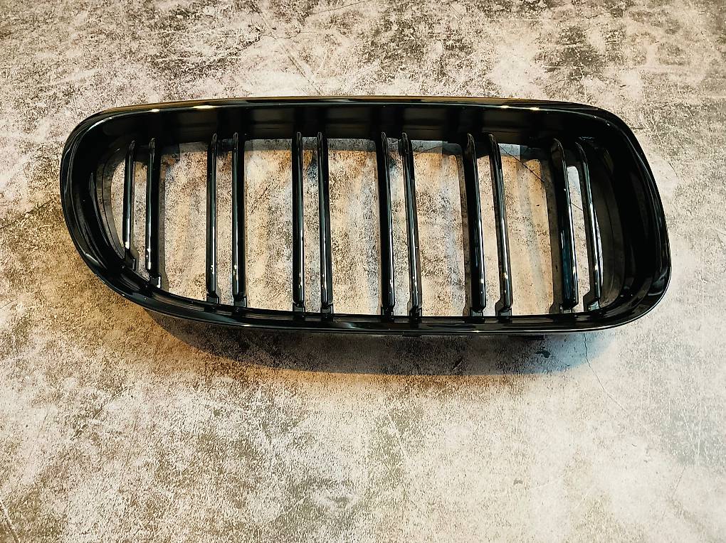 BMW M Doppelspeichen Nieren Kühlergrill für 3 er E90 E91 LCI im Kanton Solothurn - tutti.ch