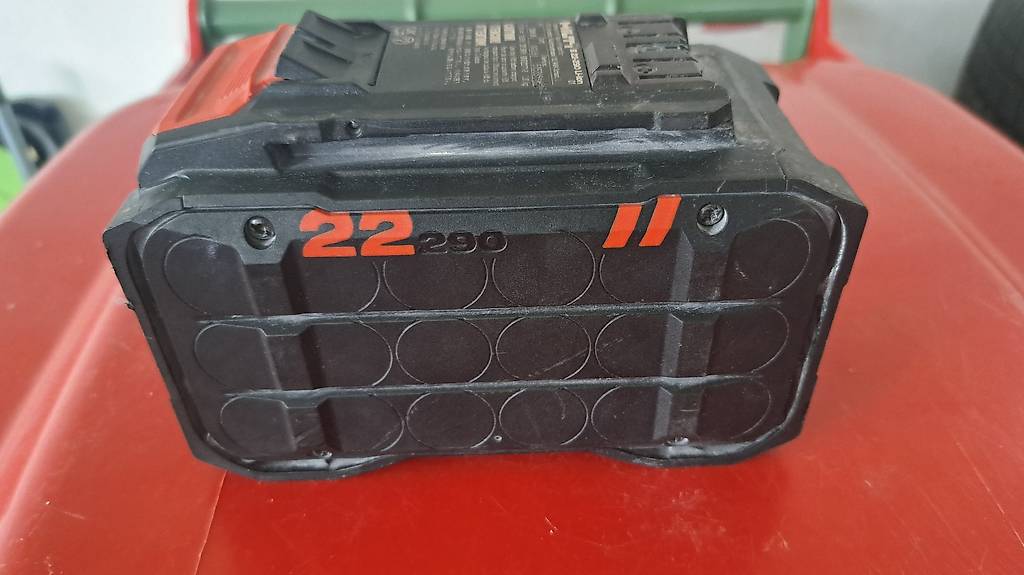 Hilti Nuron Akku B22 290 13,5Ah im Kanton St. Gallen - tutti.ch