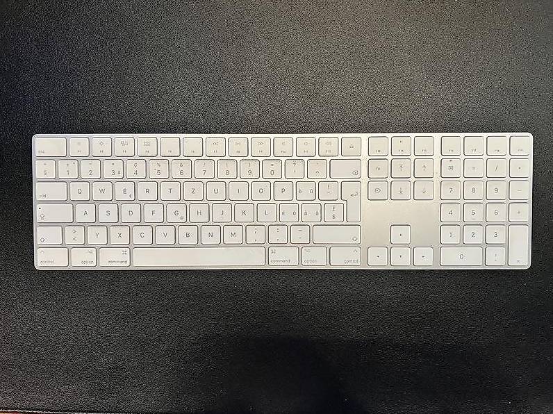 Apple Magic Keyboard mit Nummernblock im Kanton Zürich - tutti.ch