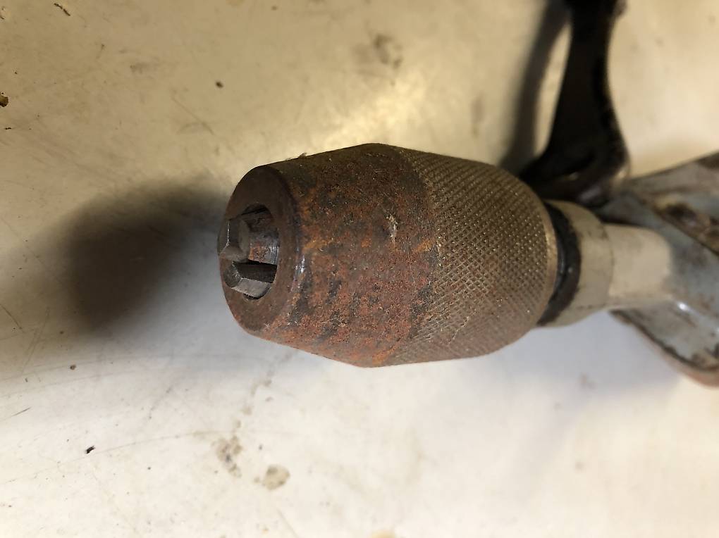 Handbohrmaschine mit Kurbel aus der Vintage - Zeit im Kanton Bern ...