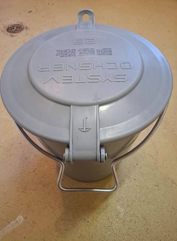 System Ochsner Eimer 28l im Kanton Basel-Landschaft - tutti.ch