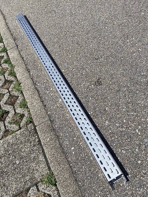 Balkonrinne, Flachdachrinne, Ablauf, Chromstahl, 10lm im Kanton Luzern ...