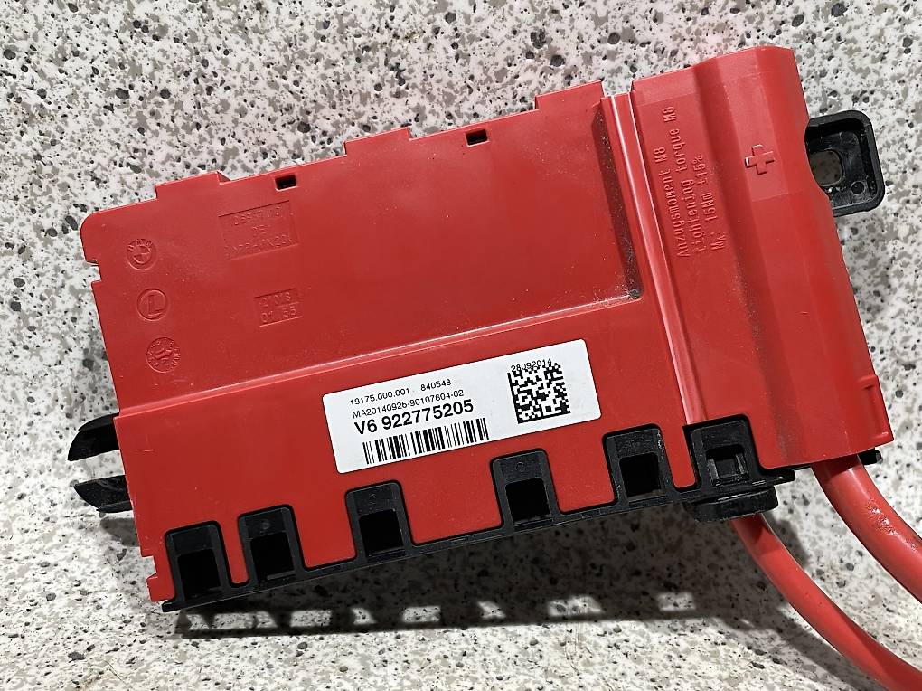 922775205 Sicherungskasten BMW 320d F31 im Kanton Luzern - tutti.ch