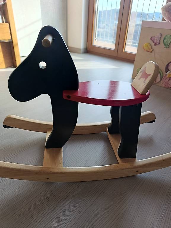 Cavallo a dondolo in legno Cantone Ticino - tutti.ch