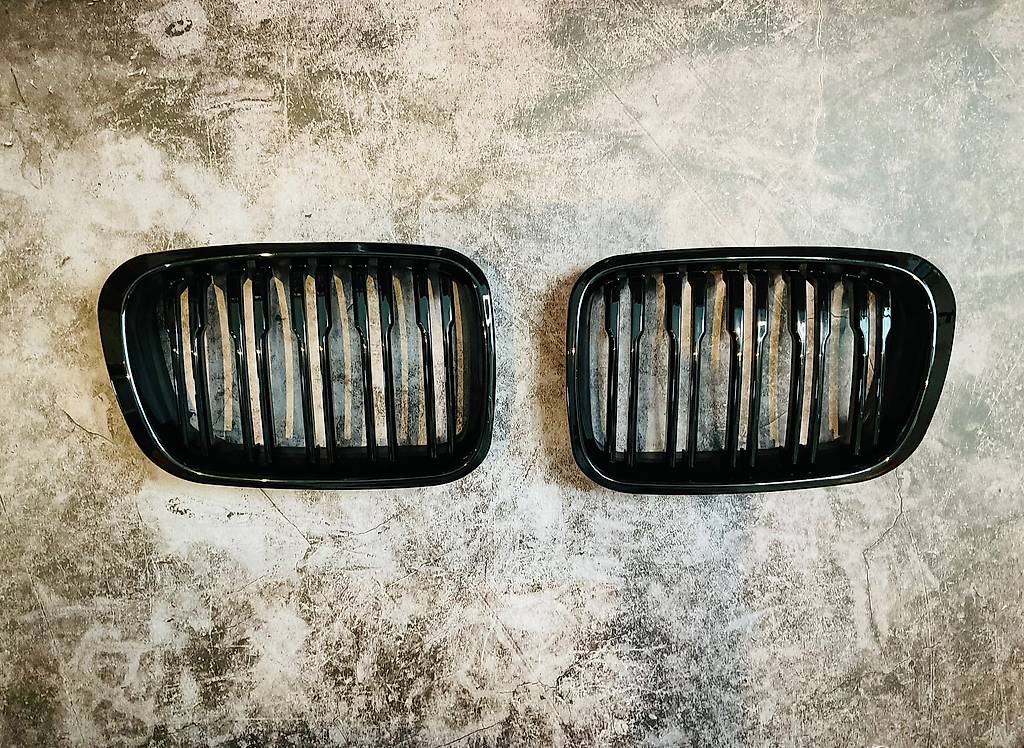 BMW Nieren E46, 3er Serie, M Doppelspeichen Kühlergrill Neu im Kanton Solothurn - tutti.ch