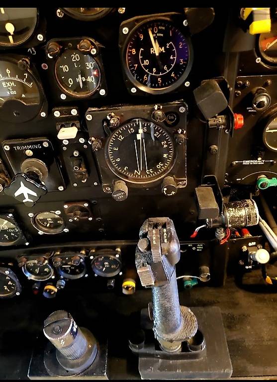 COCKPIT HAWKER HUNTER Canton Tessin - tutti.ch