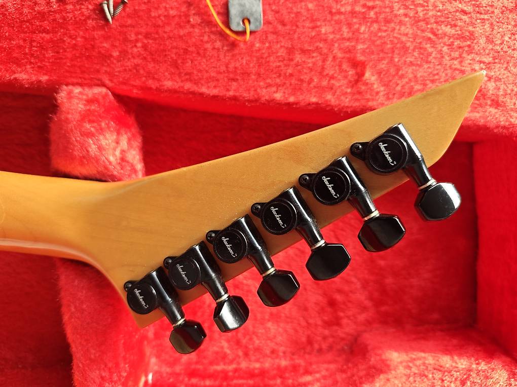 Charvel Model 3A Custom Shop Level im Kanton Tessin - tutti.ch
