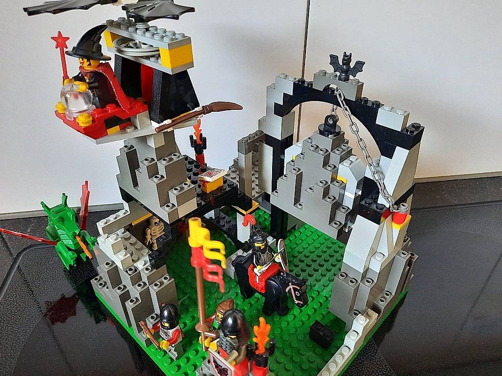Lego Castle 6087 Witches Magic Manor *komplett* RAR im Kanton Bern ...